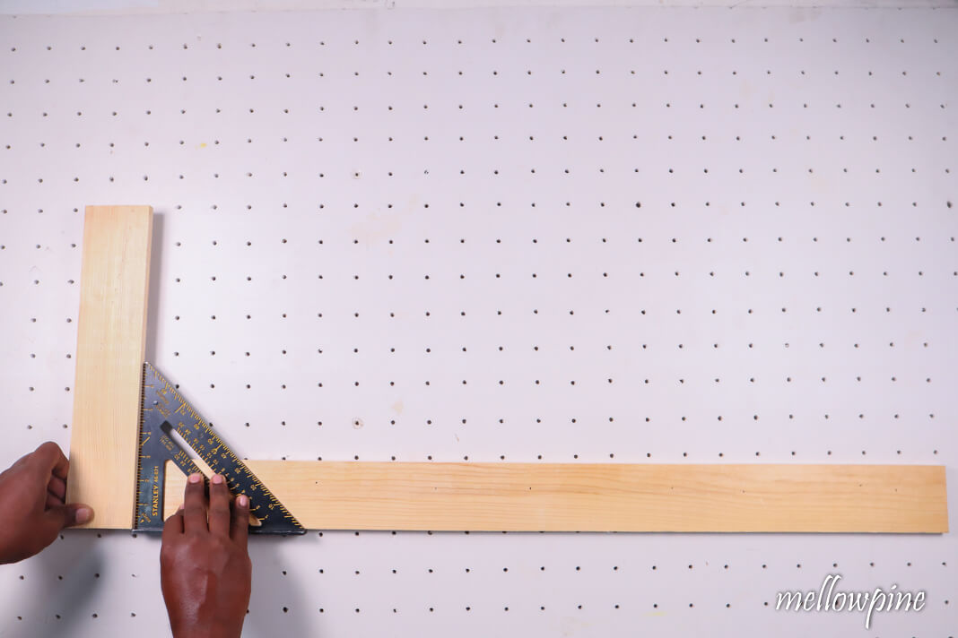 How to Make a Straight Edge with Minimal Tools [Step-by-Step] - MellowPine