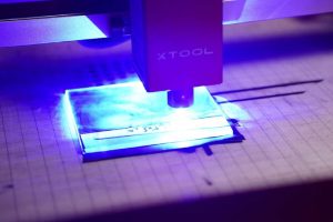 Laser Cutting Glass without Chipping: Guide - MellowPine